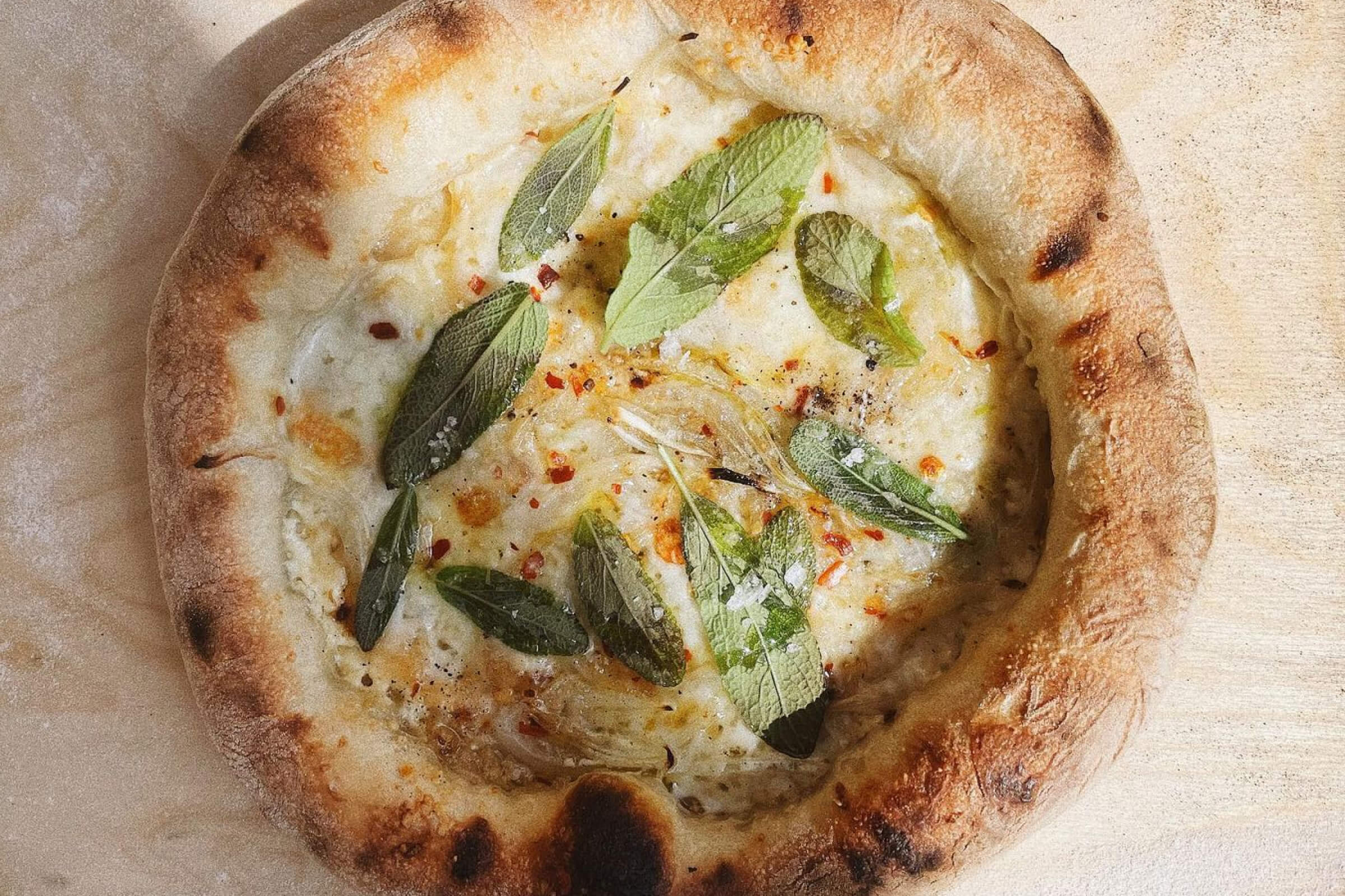 Bästa recept på Taleggio flatbread – OnePan.se